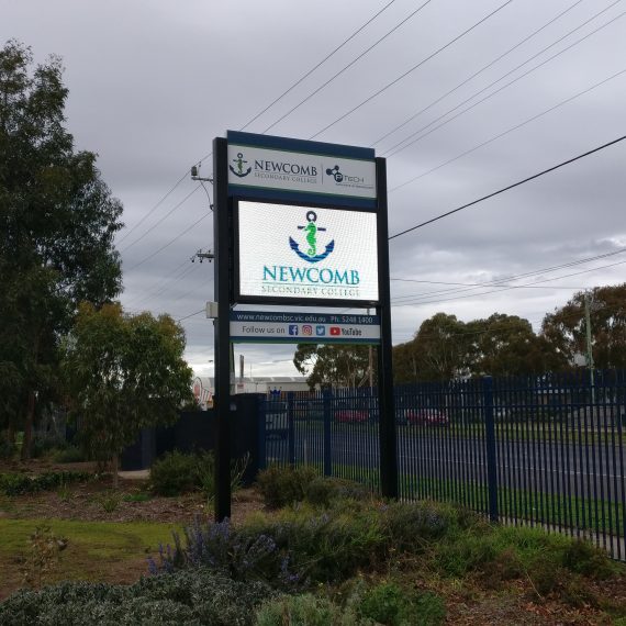 Digital Signs For Clubs - Signs by Signpac