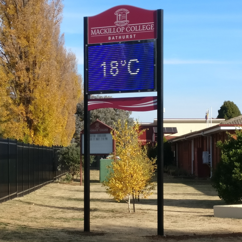 Digital Signs For Clubs - Signs by Signpac